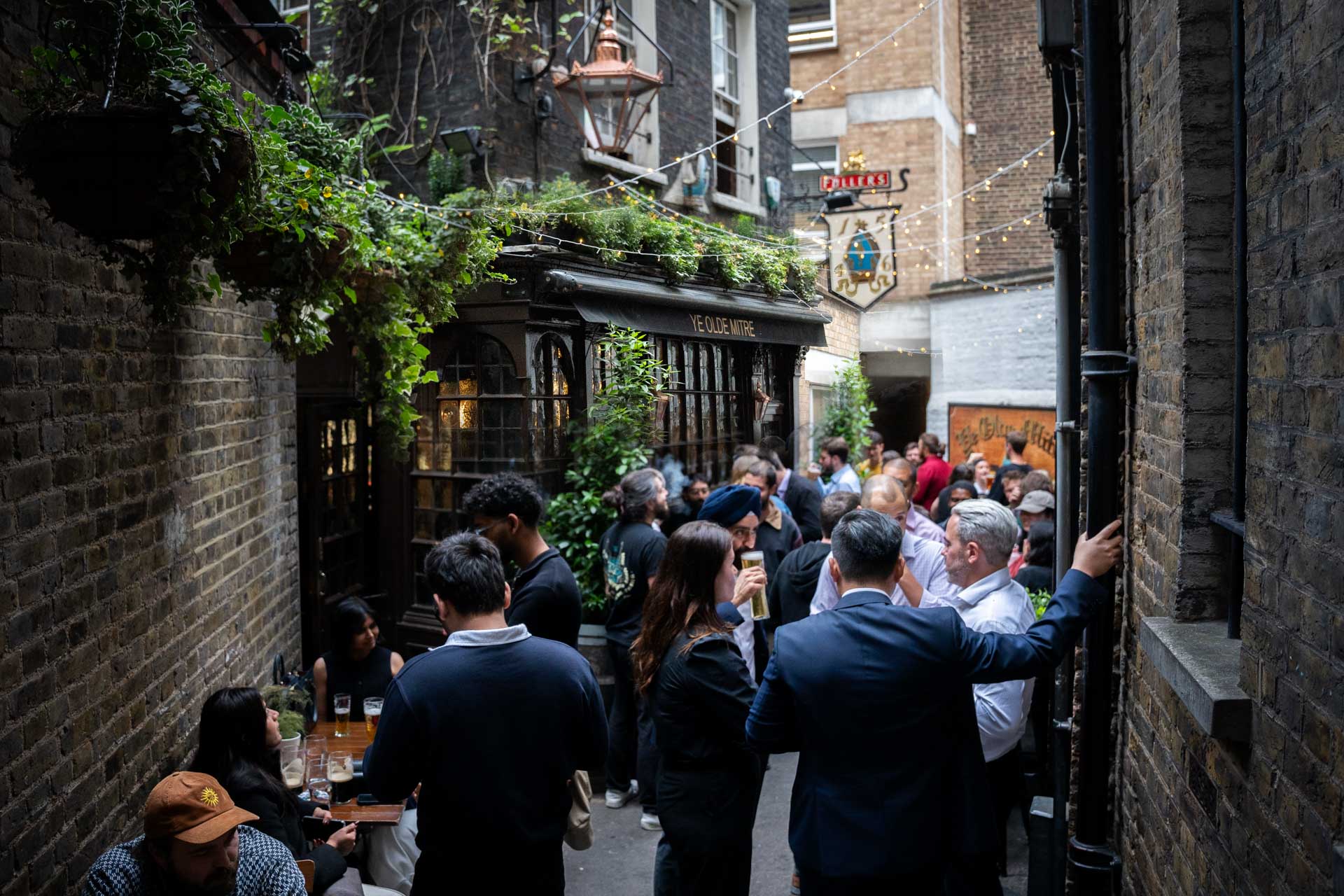 Ye Olde Mitre - Historical Fuller's Pub in Hatton Garden
